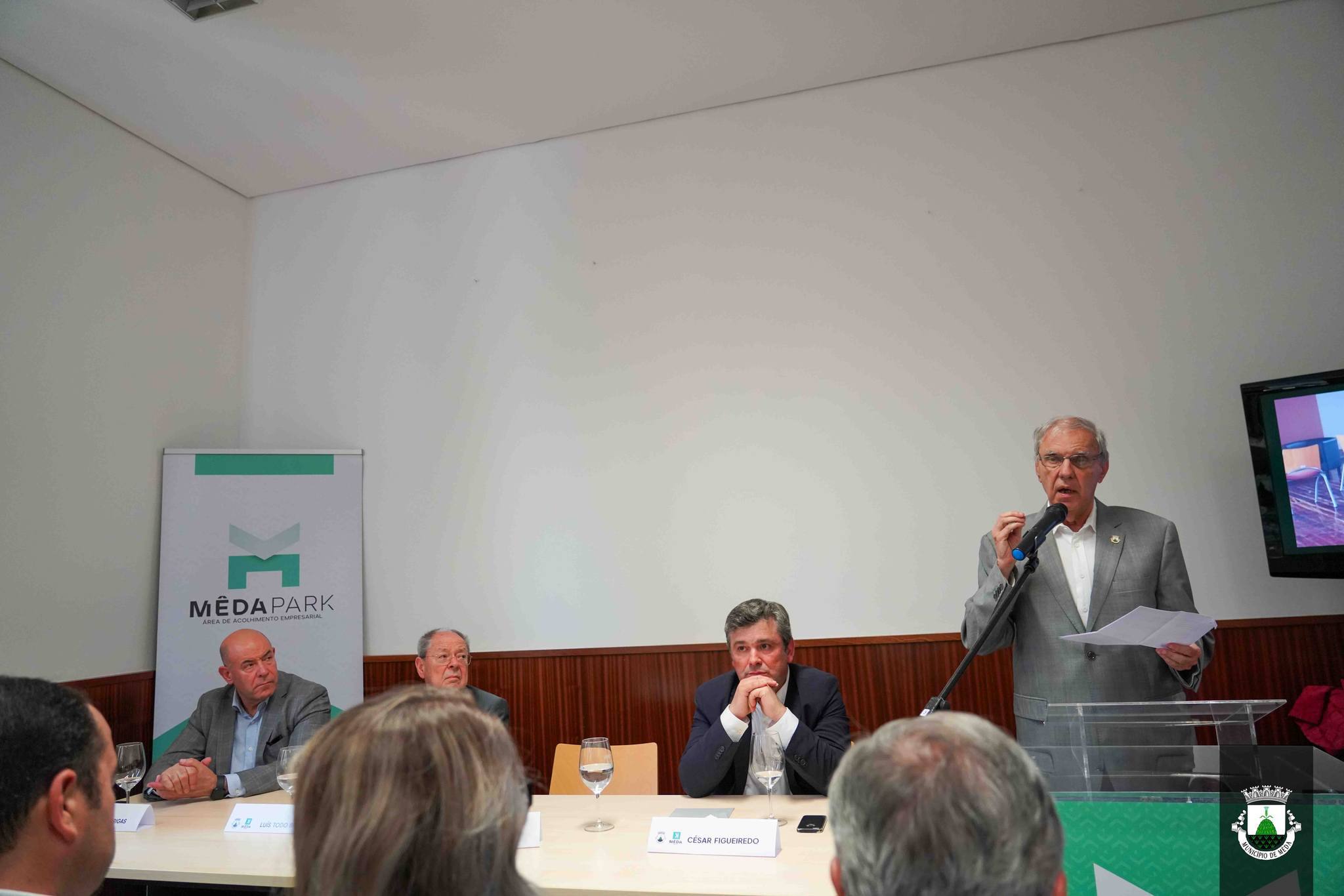 Inaugurado espaço de apoio a empresários na Mêda - beira.pt